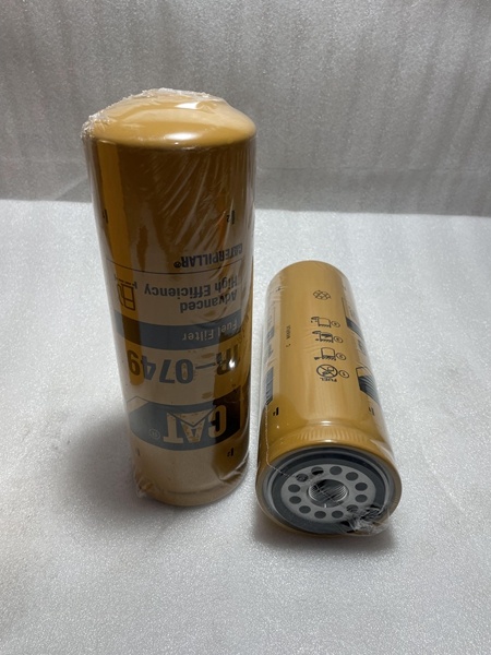 CAT fuel filter 1R-0749