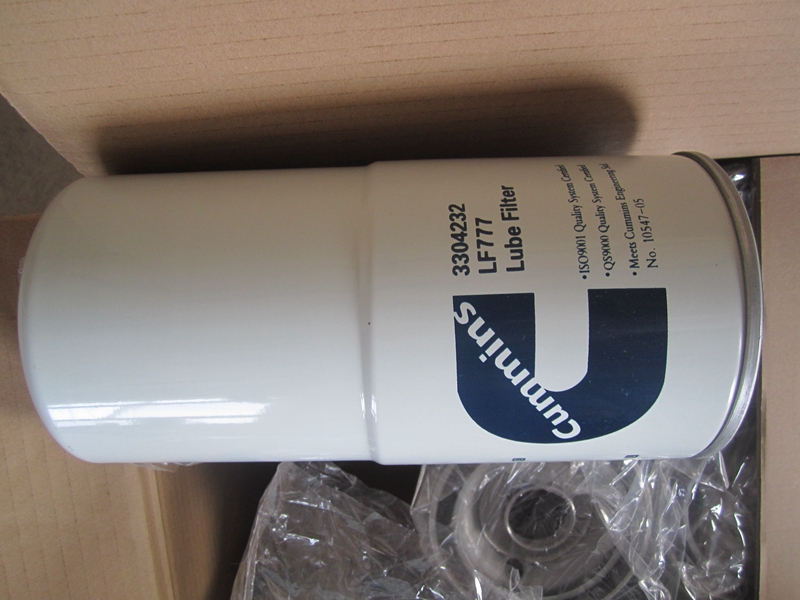 oil filter LF777